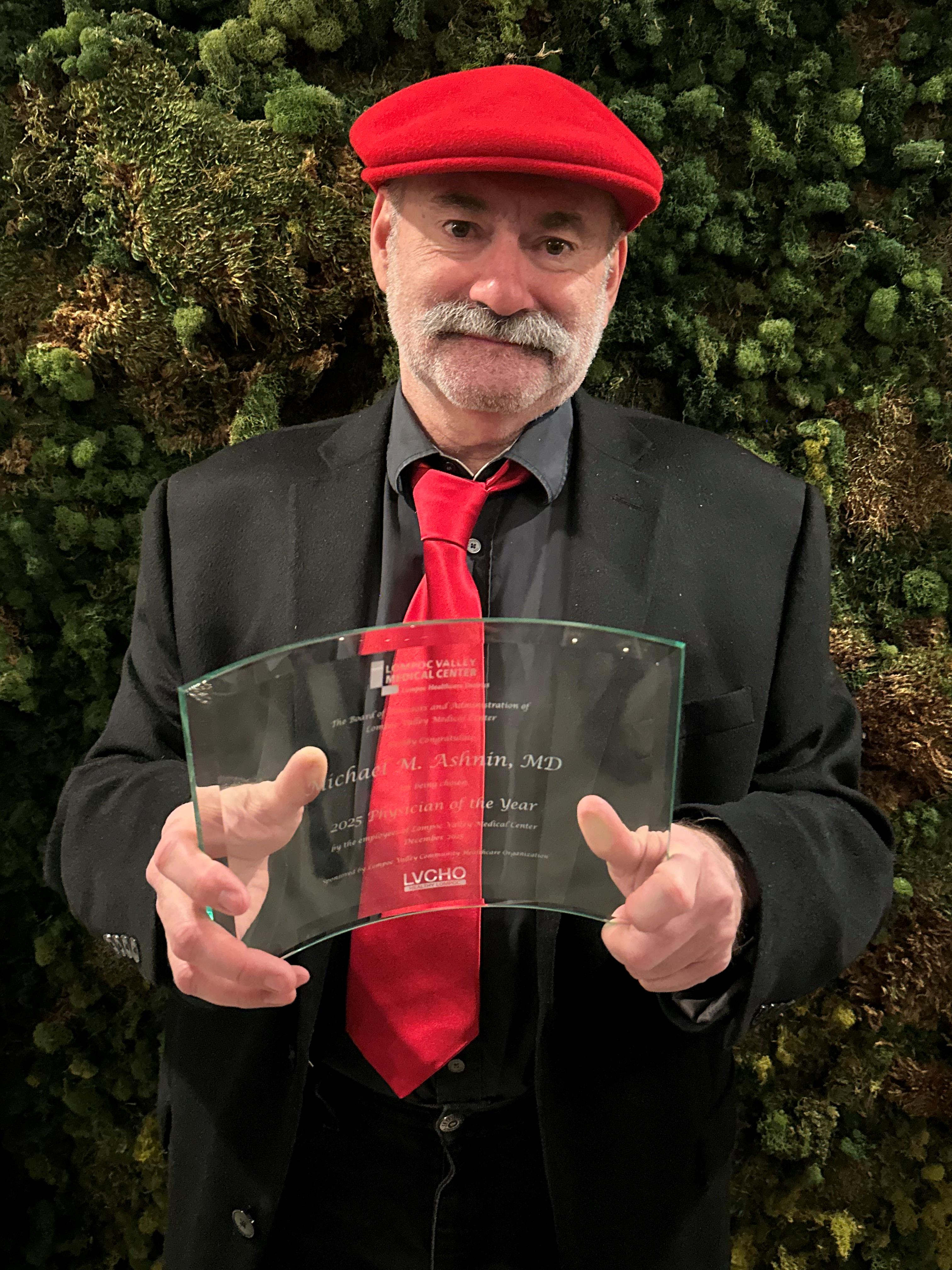 Dr. Michael Ashnin chosen as LVMC Physician of the Year 2025